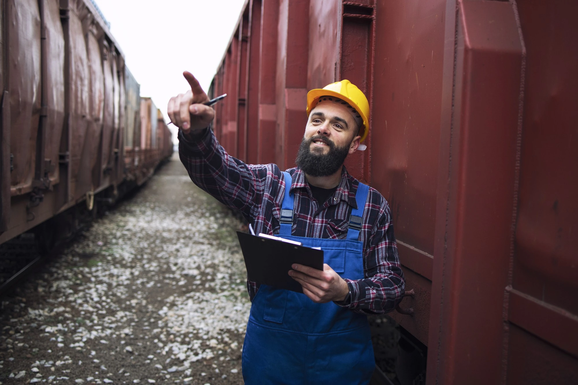 What is a Freight Brokerage Service? A Comprehensive Guide for Shippers ...